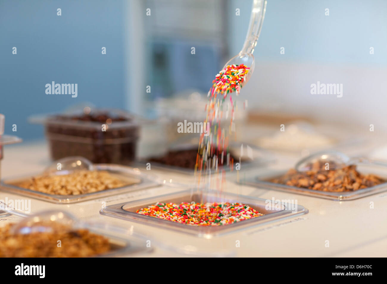 Pouring sprinkles hi-res stock photography and images - Alamy