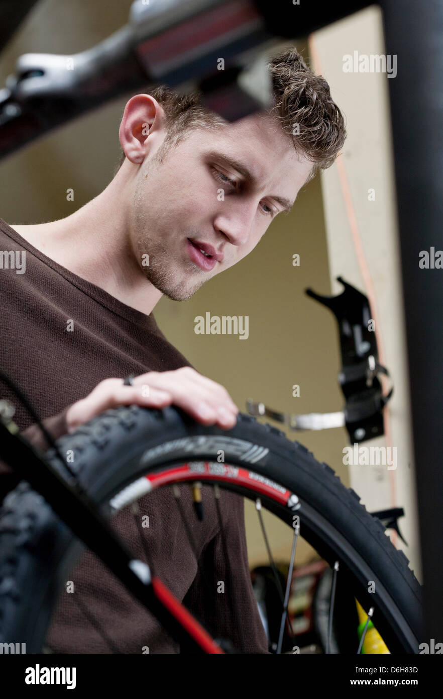 Bicycle repair hi-res stock photography and images - Alamy