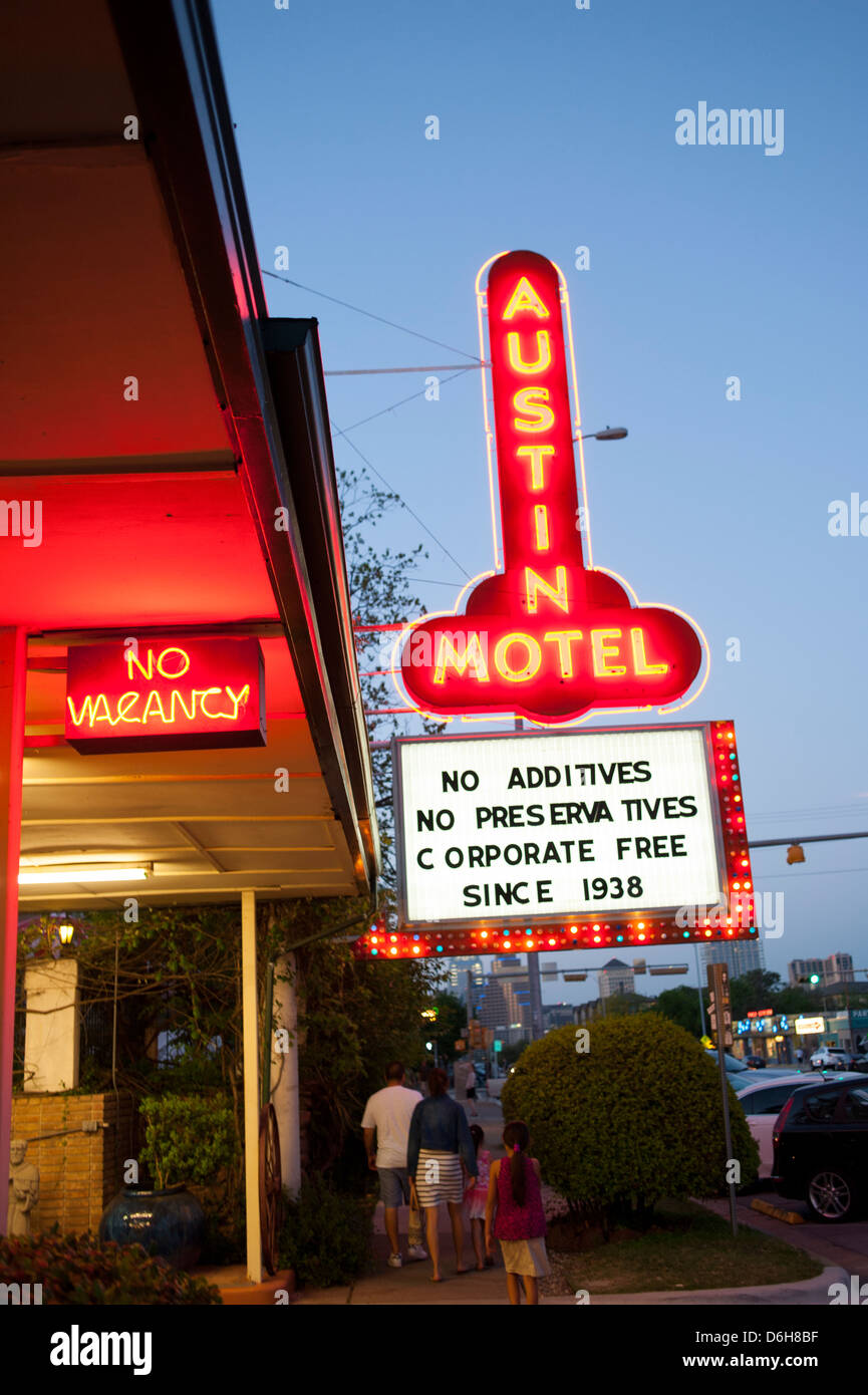 Hotels and motels hi-res stock photography and images - Alamy