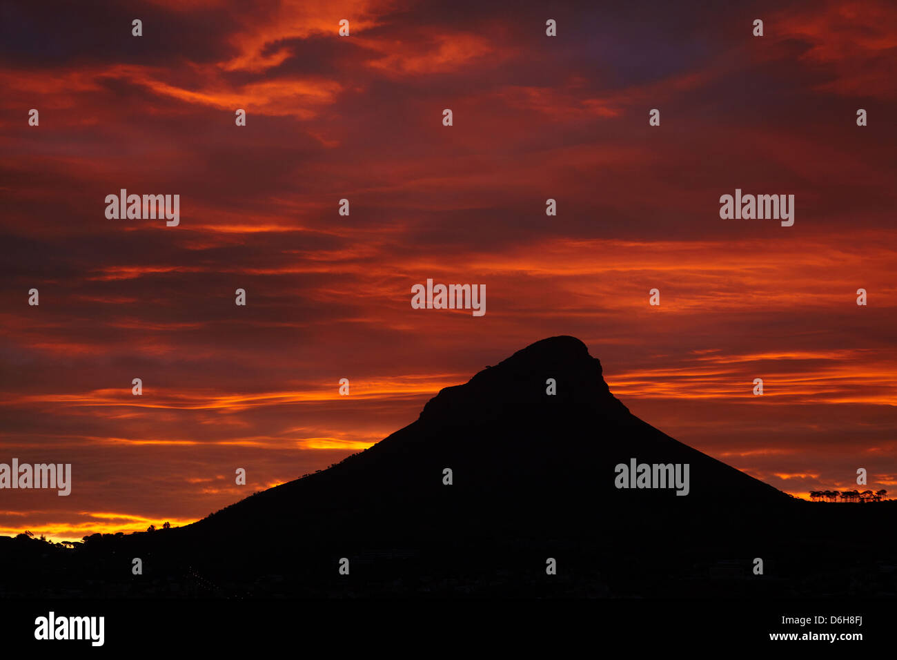 Sunset over Lion's Head, Table Mountain, Cape Town, South Africa Stock ...
