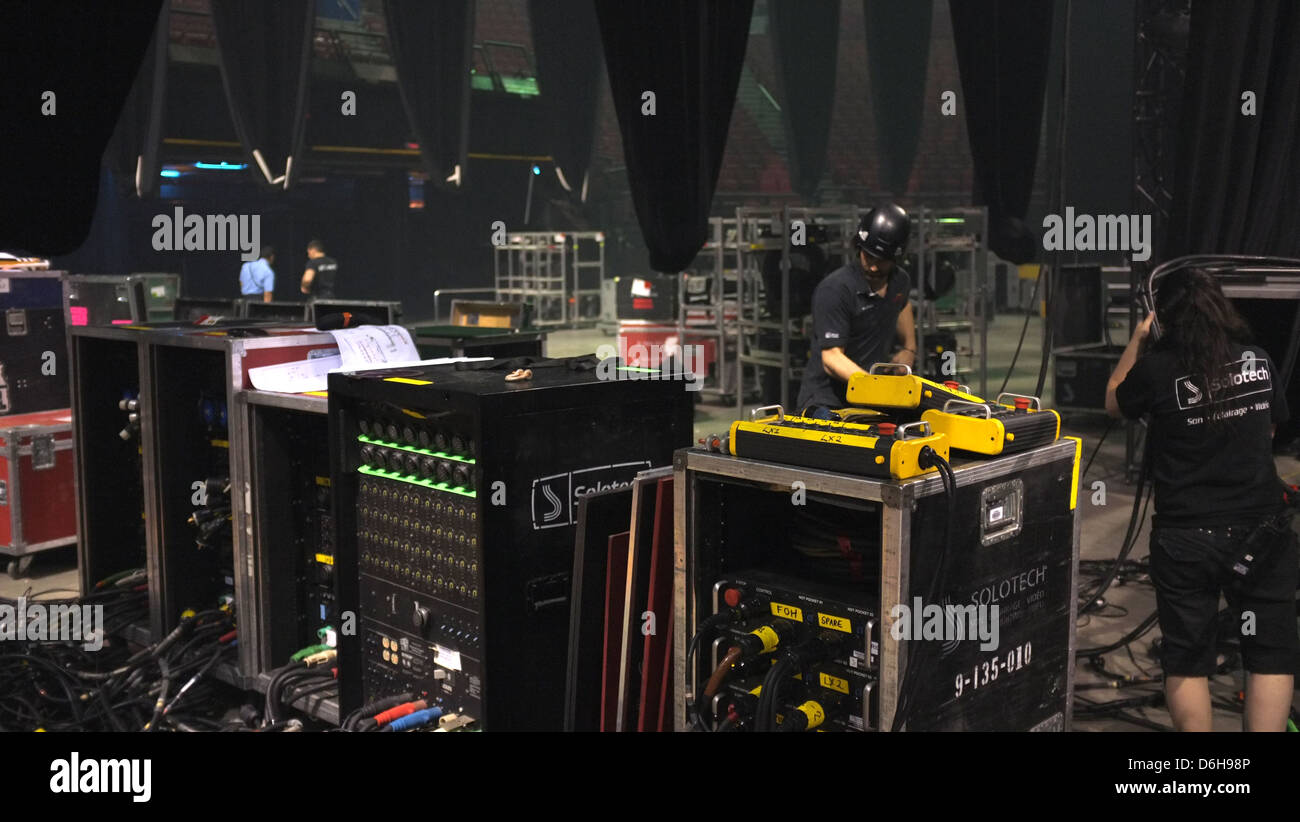 Bell centre hi-res stock photography and images - Alamy