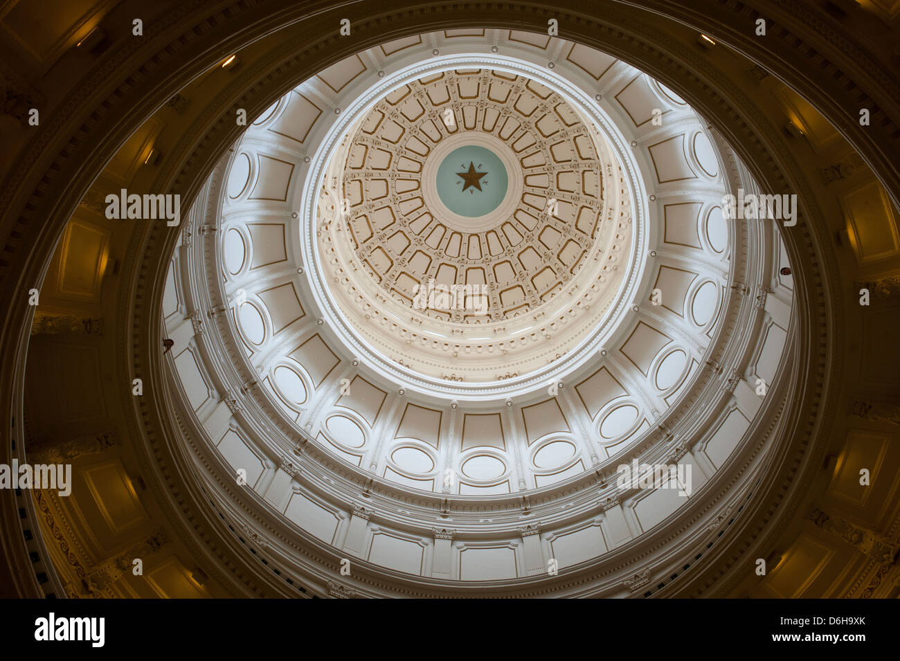 Texas state capitol building interior hi-res stock photography and ...