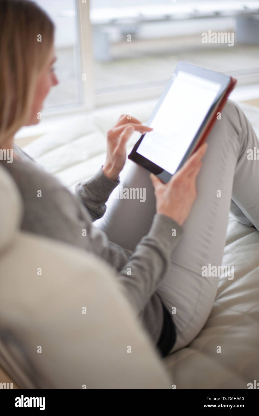 Face obscured tablet hi-res stock photography and images - Alamy