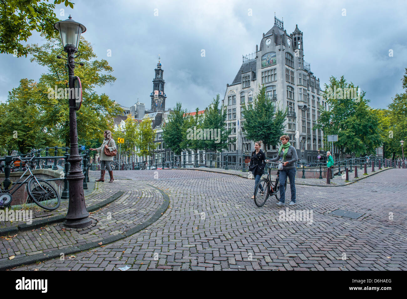 Streetscape hi-res stock photography and images - Alamy