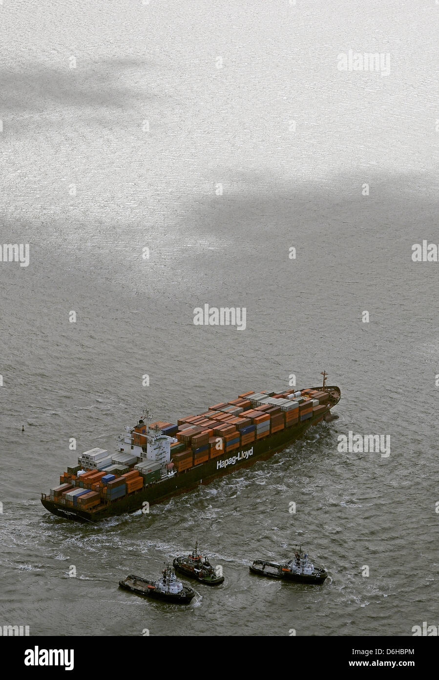 Container ship on outer weser hi-res stock photography and images - Alamy