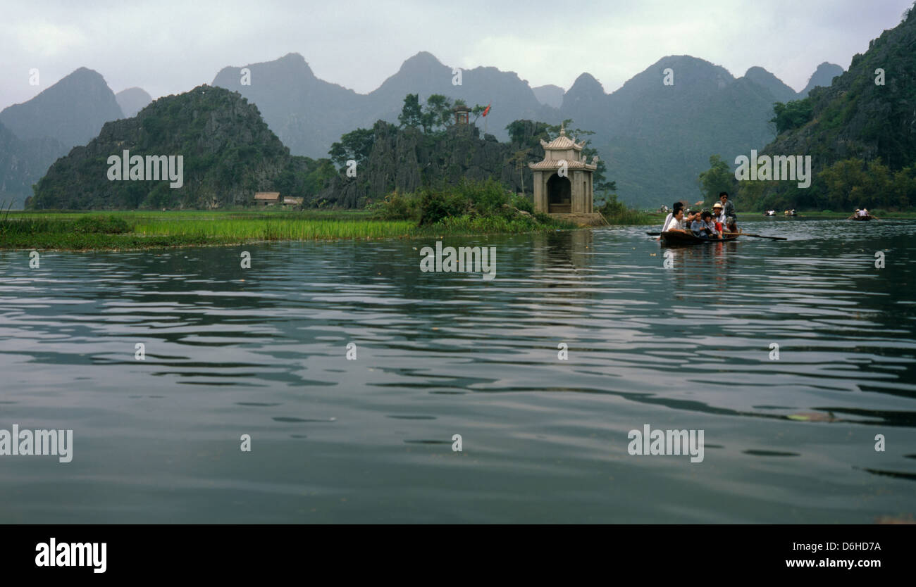 pilgrim boat on the Yen Vi river on the way to perfume pagoda, Vietnam ...