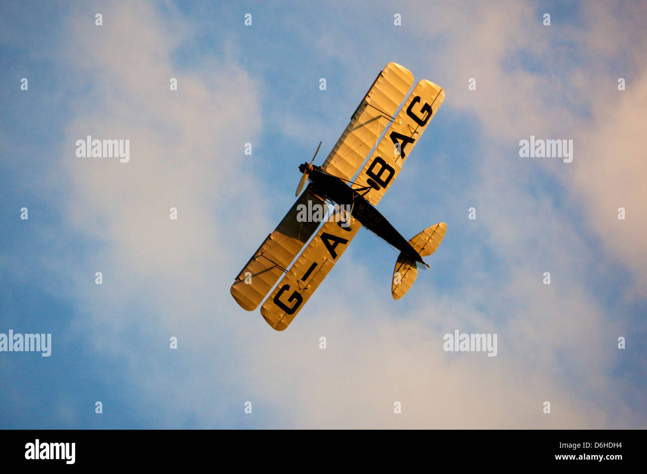 In flight vintage biplane hi-res stock photography and images - Alamy