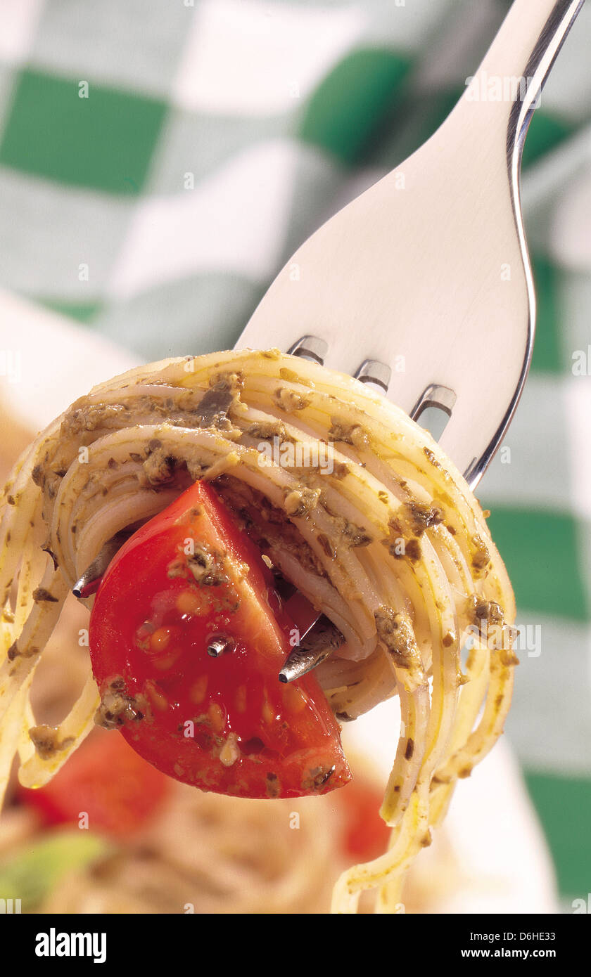 spaghetti on fork Stock Photo - Alamy