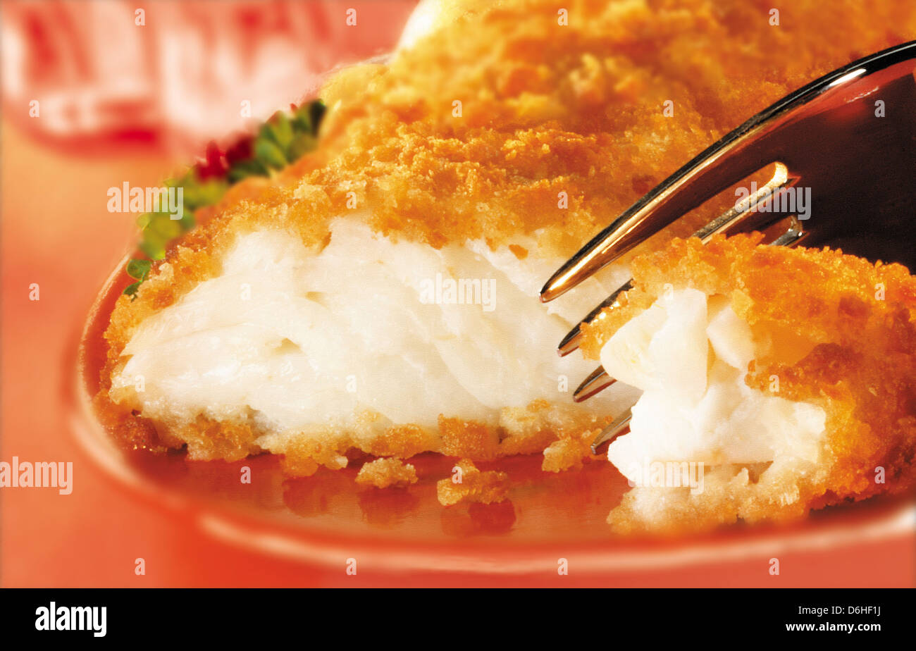 Cod slicing hi-res stock photography and images - Alamy