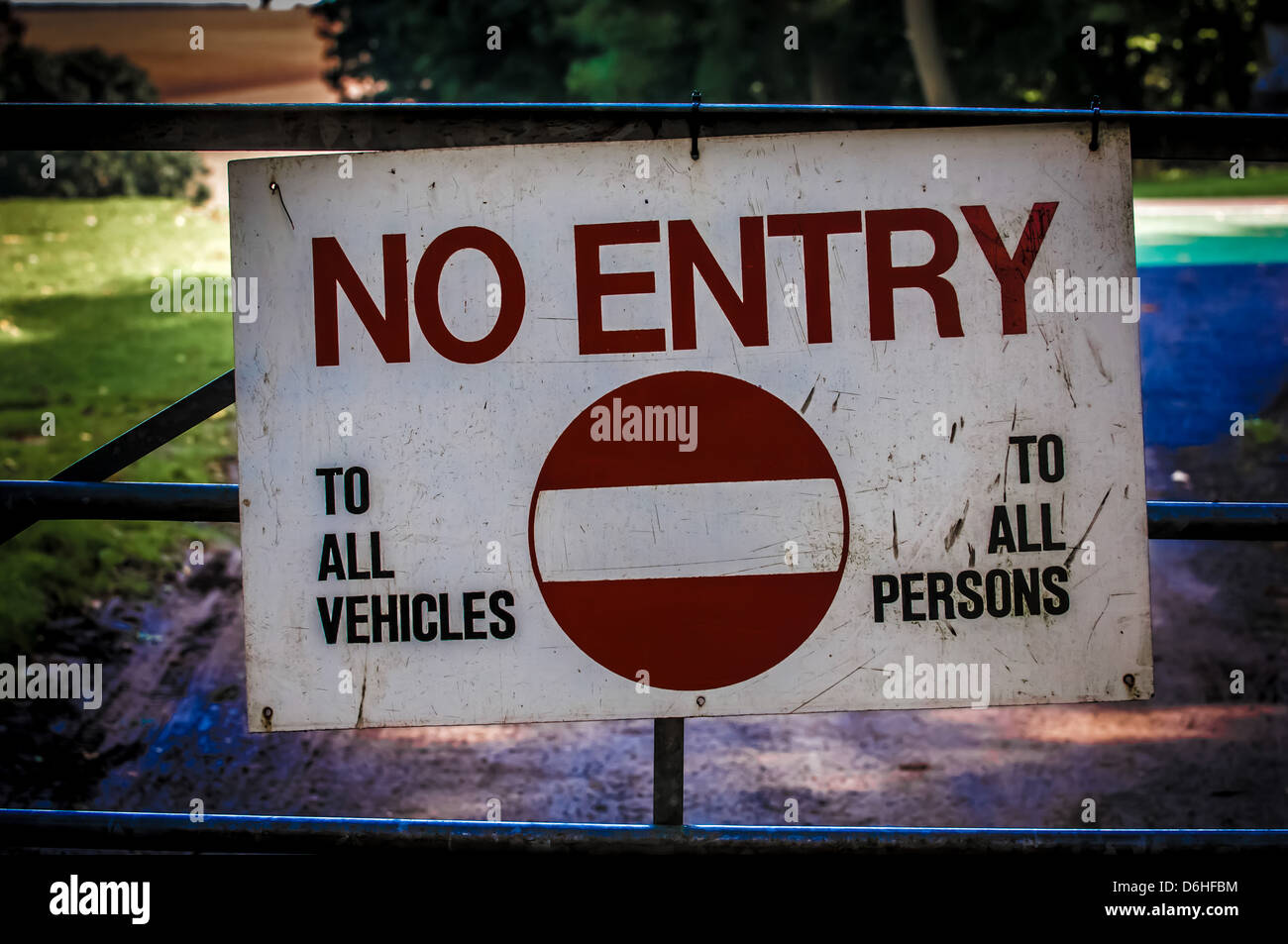No Entry sign on a metal farm gate Stock Photo - Alamy