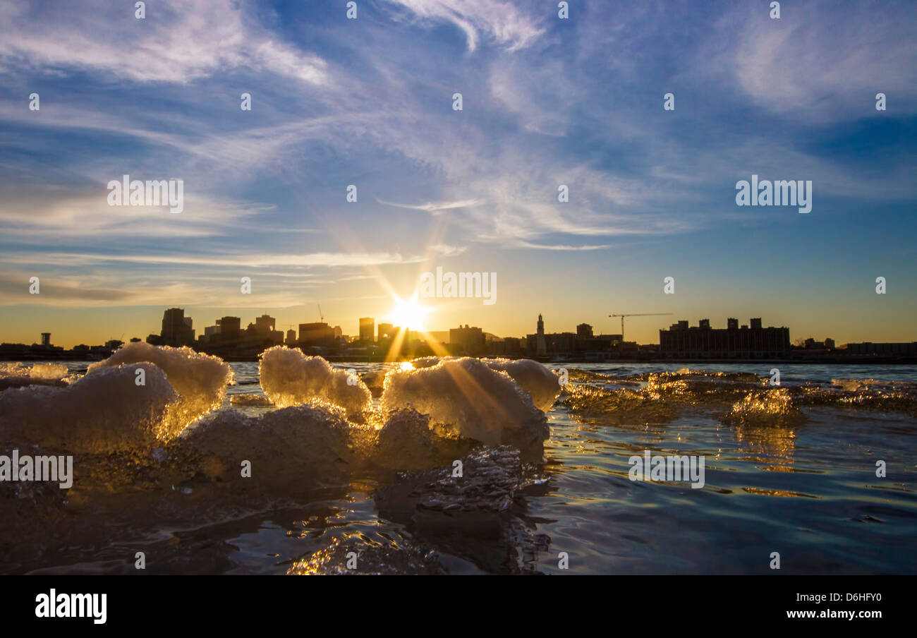 Montreal spring hi-res stock photography and images - Alamy