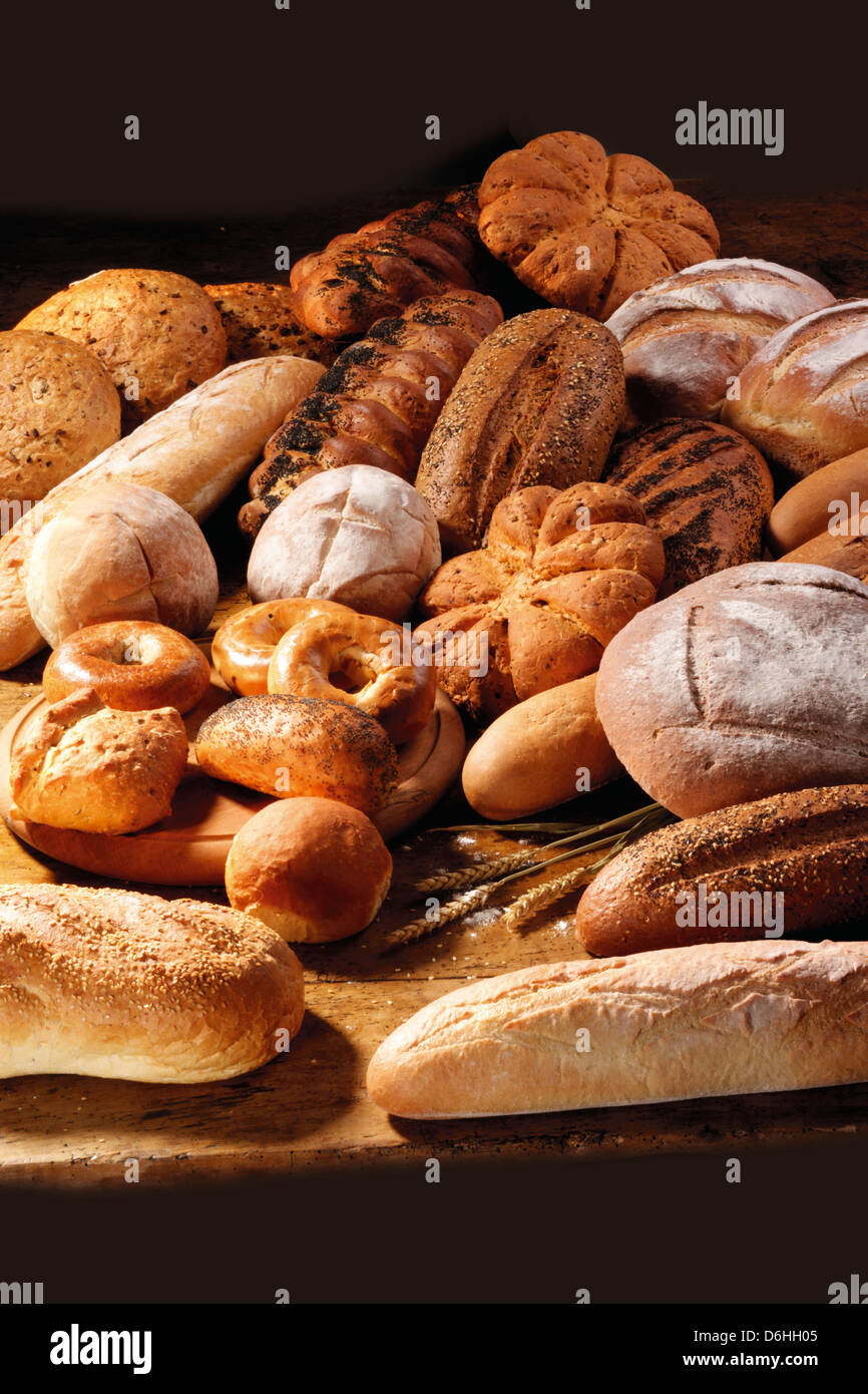 Bread around the world hi-res stock photography and images - Alamy