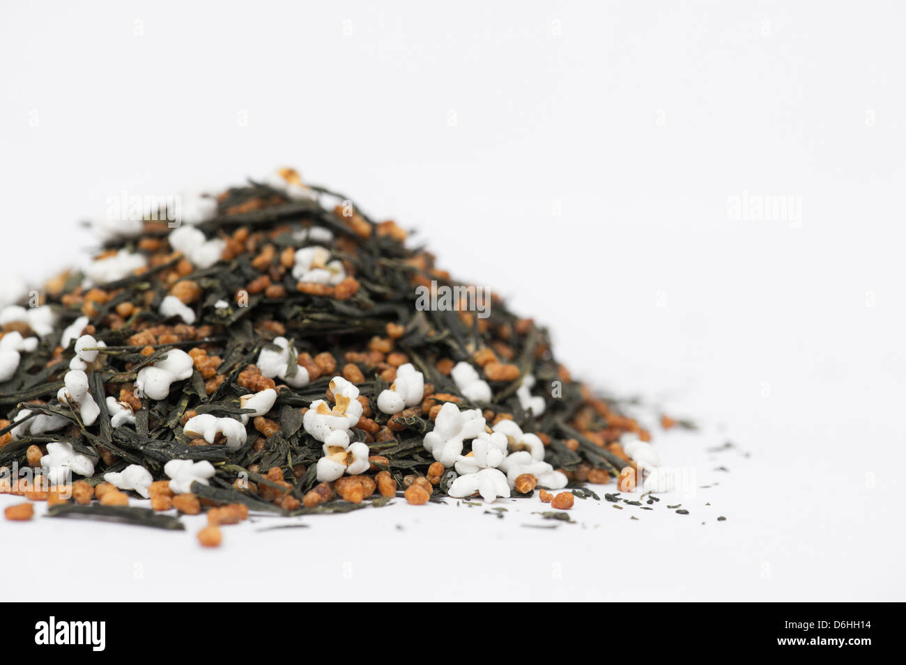 Japanese Genmaicha green tea. Brown rice tea / Popcorn tea on white ...