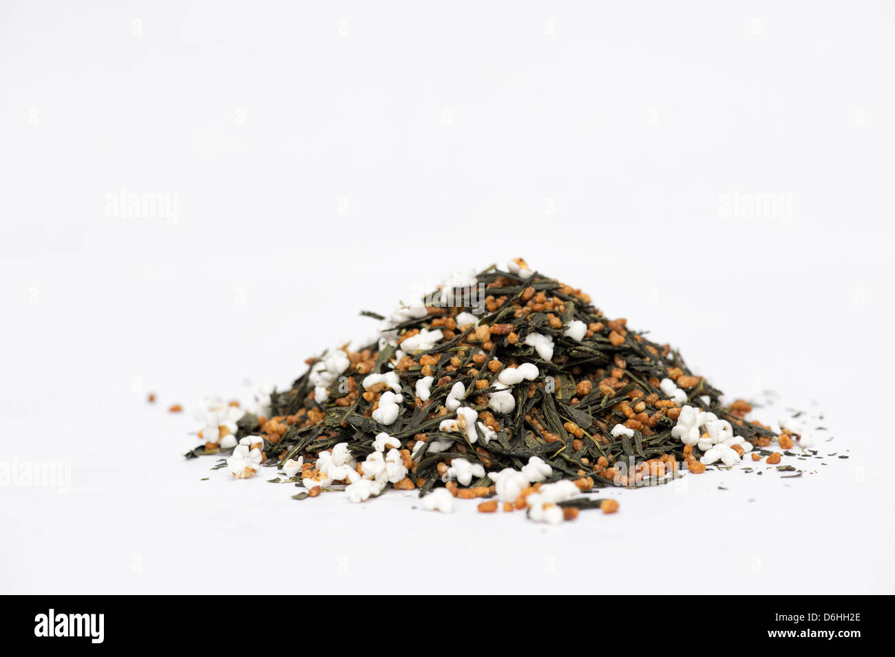Japanese Genmaicha green tea. Brown rice tea / Popcorn tea on white ...