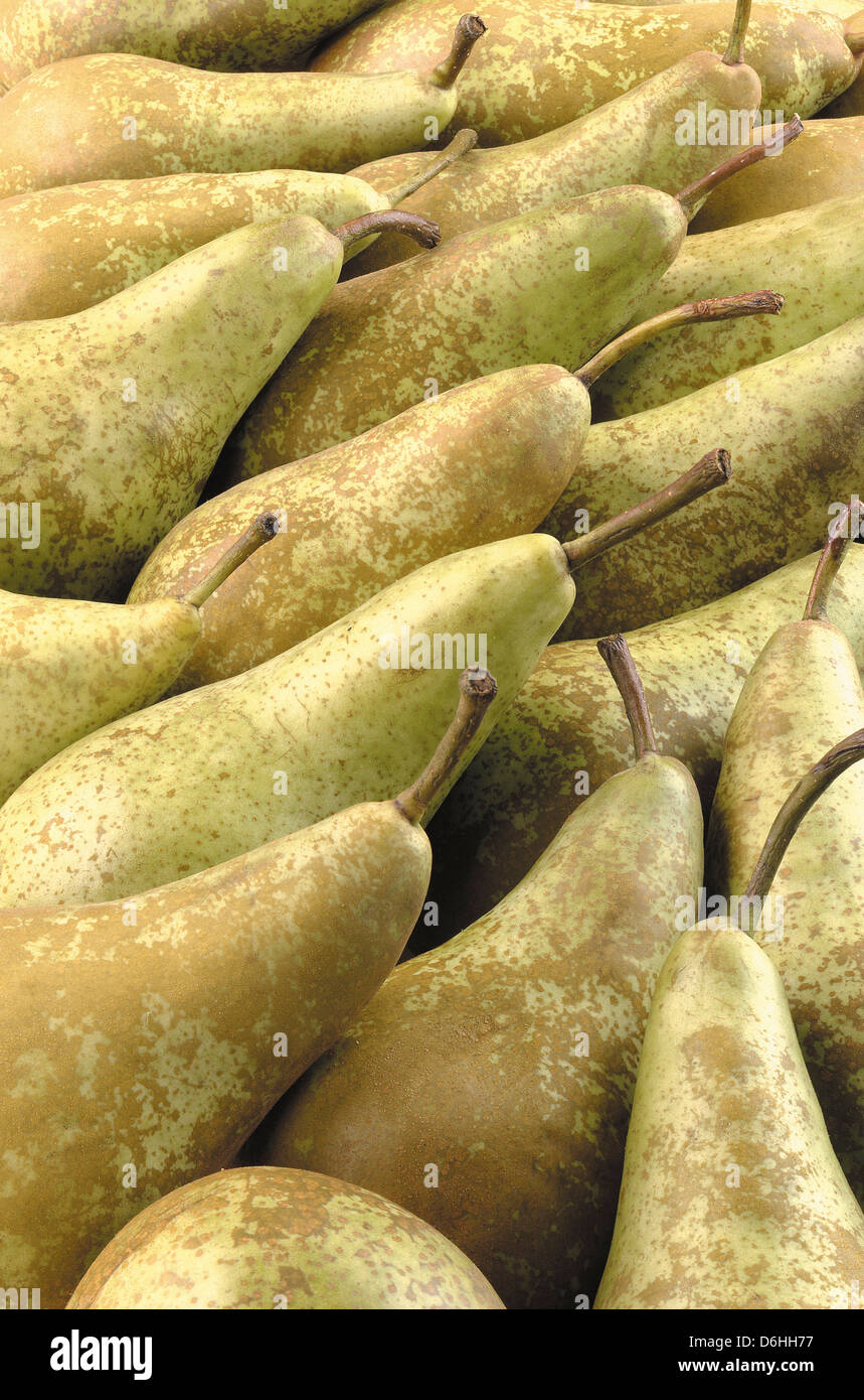 Pear displays hi-res stock photography and images - Alamy