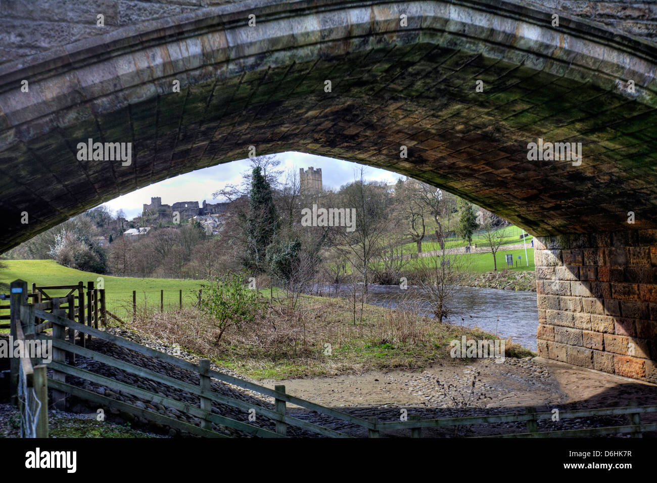 Bridge river swale hi-res stock photography and images - Alamy