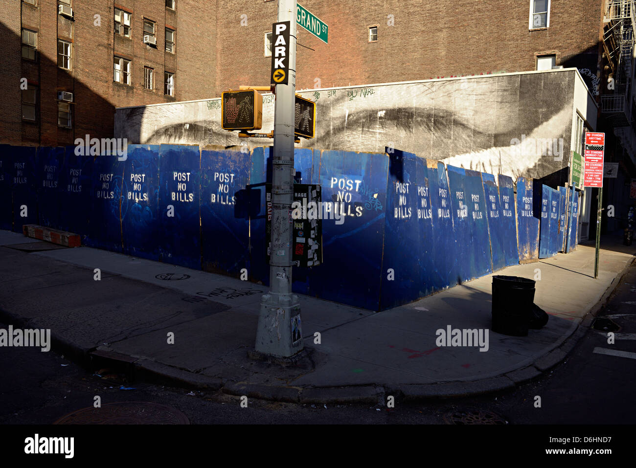 soho new york street corner grand street Stock Photo - Alamy