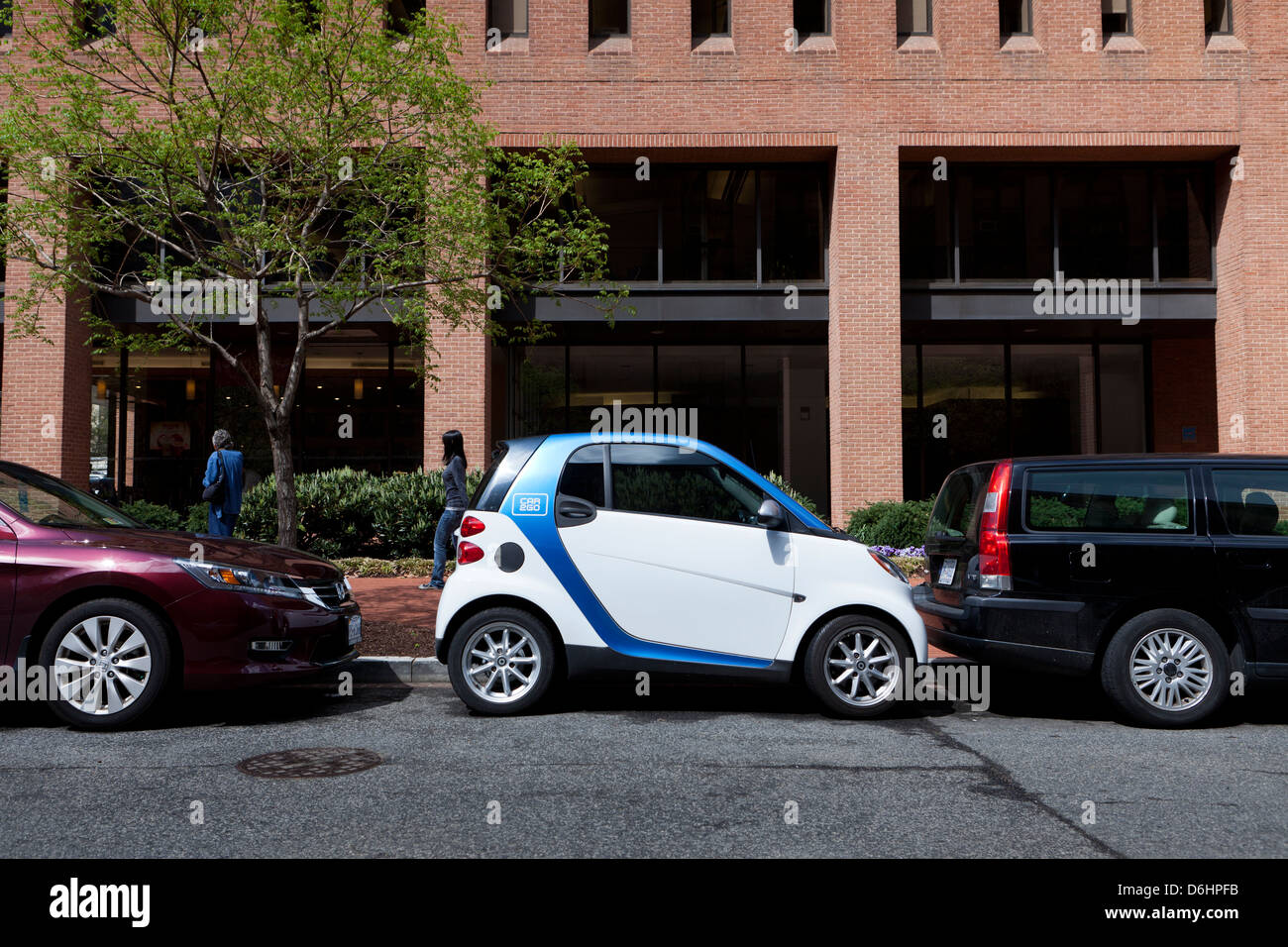 Space Between Cars High Resolution Stock Photography and Images - Alamy