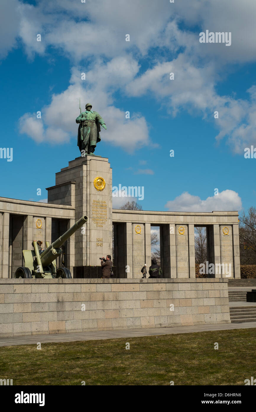 Russian World War II memorial in Germany's capital city Berlin Stock ...