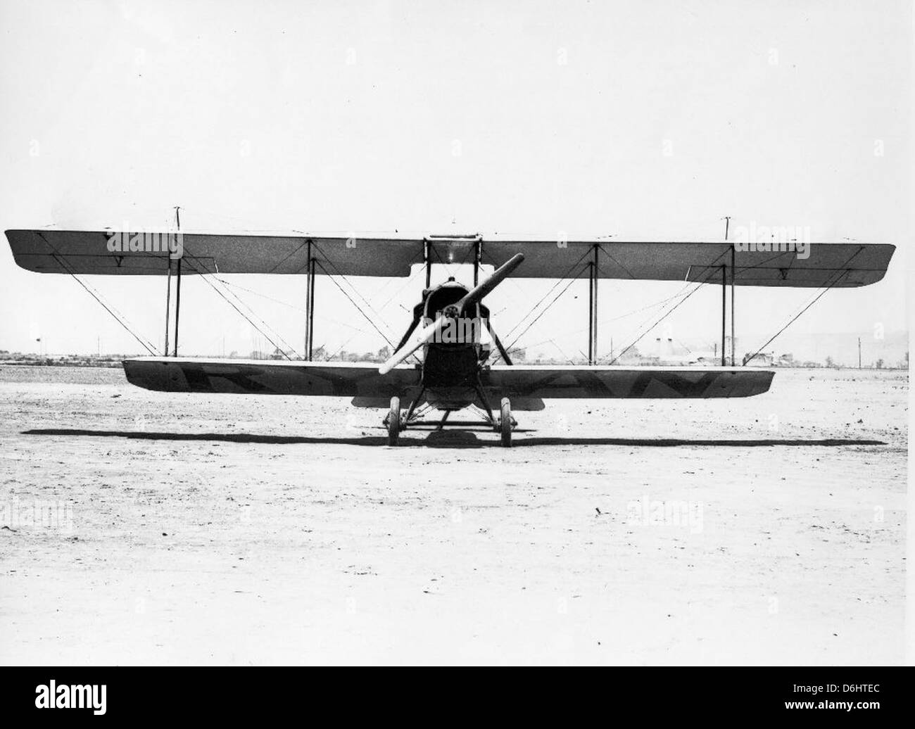 Historic world war i biplane hi-res stock photography and images - Alamy