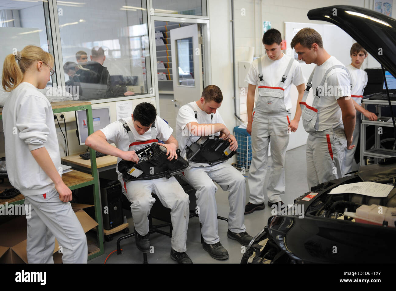 Industrial mechatronics trainee hi-res stock photography and images - Alamy