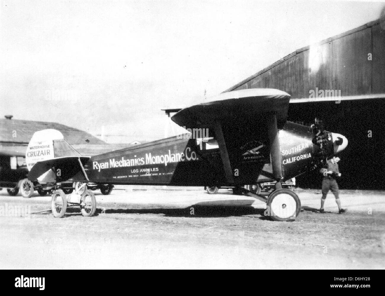 04-01008 Ryan Mechanics Miss Southern California Stock Photo - Alamy