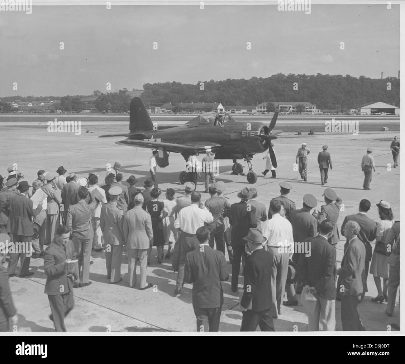 The Ryan FR-1 Fireball, introduced in 1945, was one of the first ...