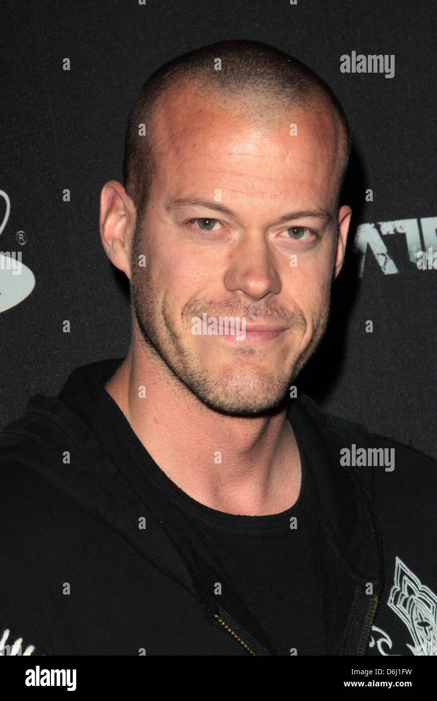 Equinox sports club hi-res stock photography and images - Alamy