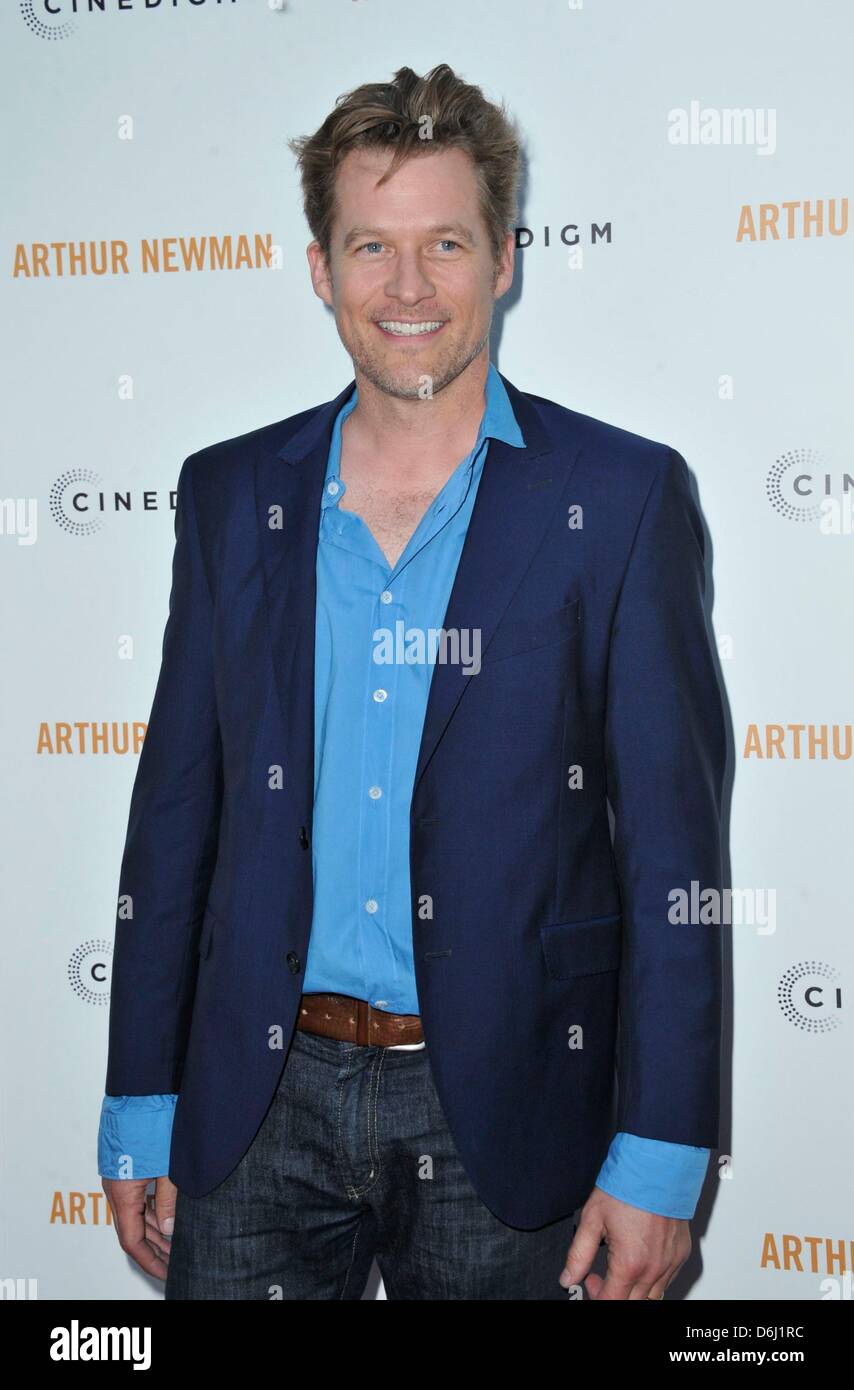 Hollywood, Los Angeles, USA. April 18, 2013. James Tupper at arrivals ...