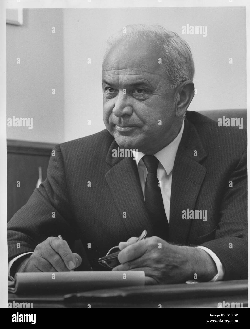 Claude ryan Black and White Stock Photos & Images - Alamy