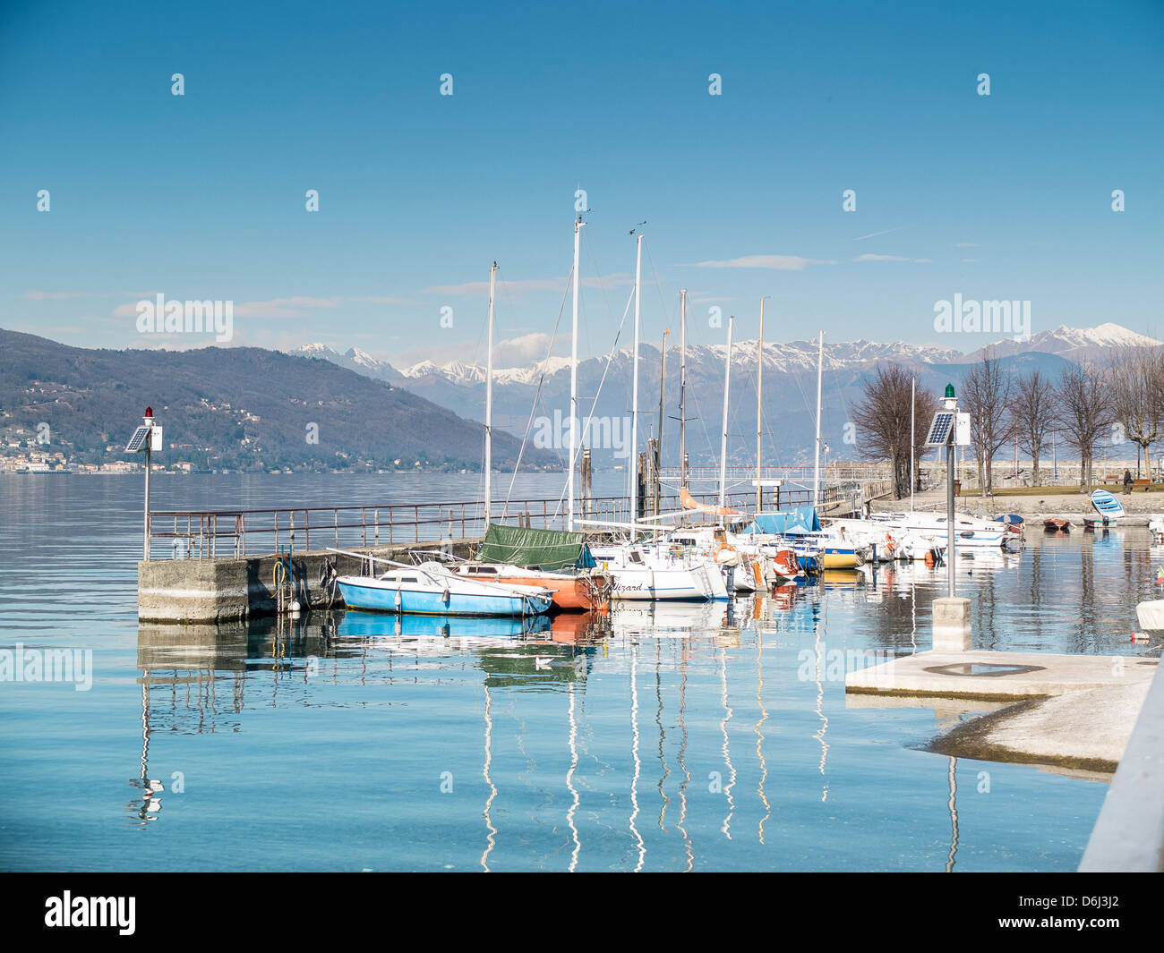 Ispra hi-res stock photography and images - Alamy