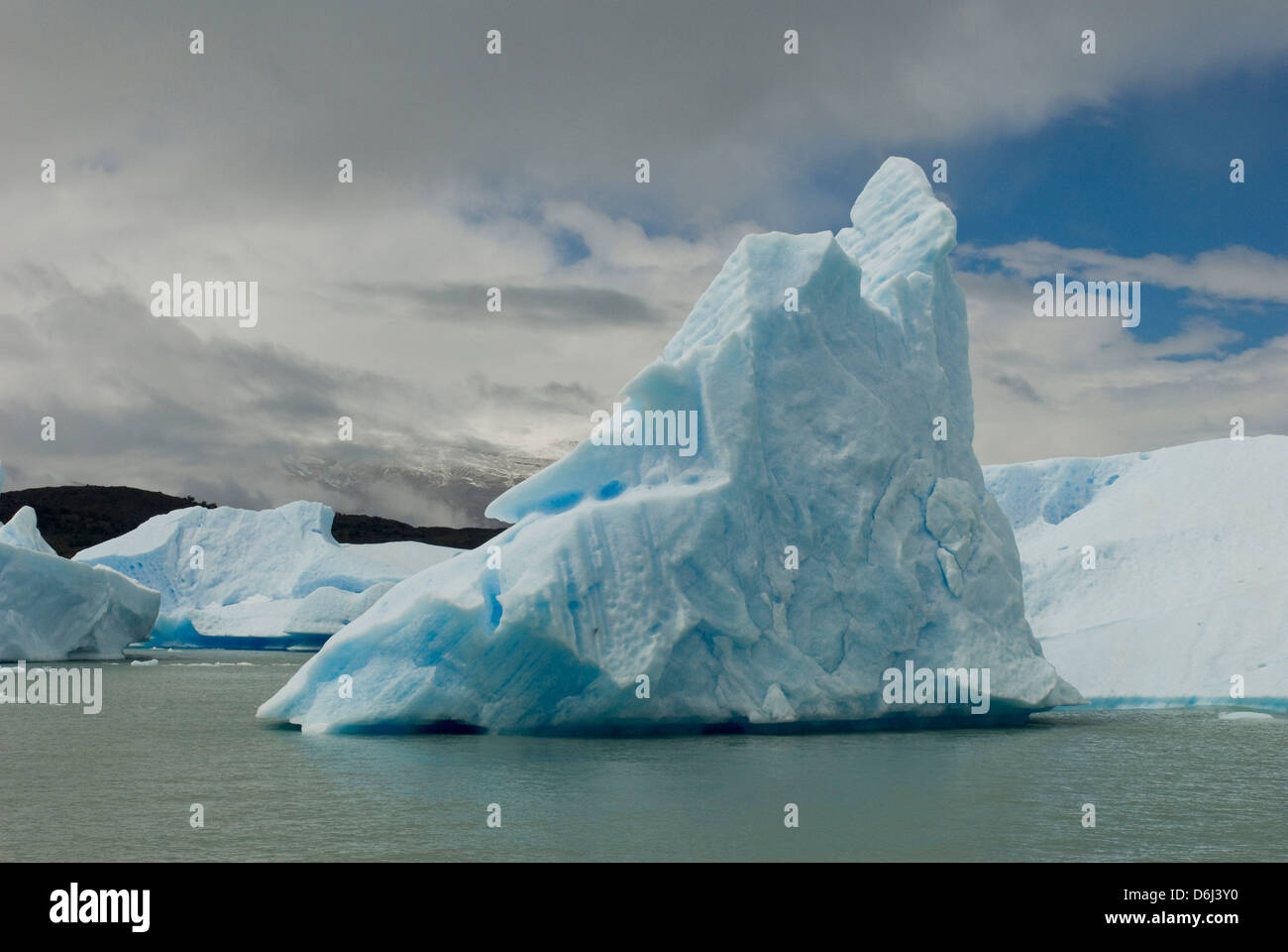 Blue Icebergs seen on Lago, Los Glaciares National Park, Punta Bandera ...