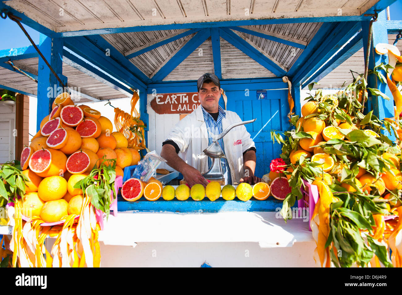 Juice stall juice stalls juice stall hi-res stock photography and ...