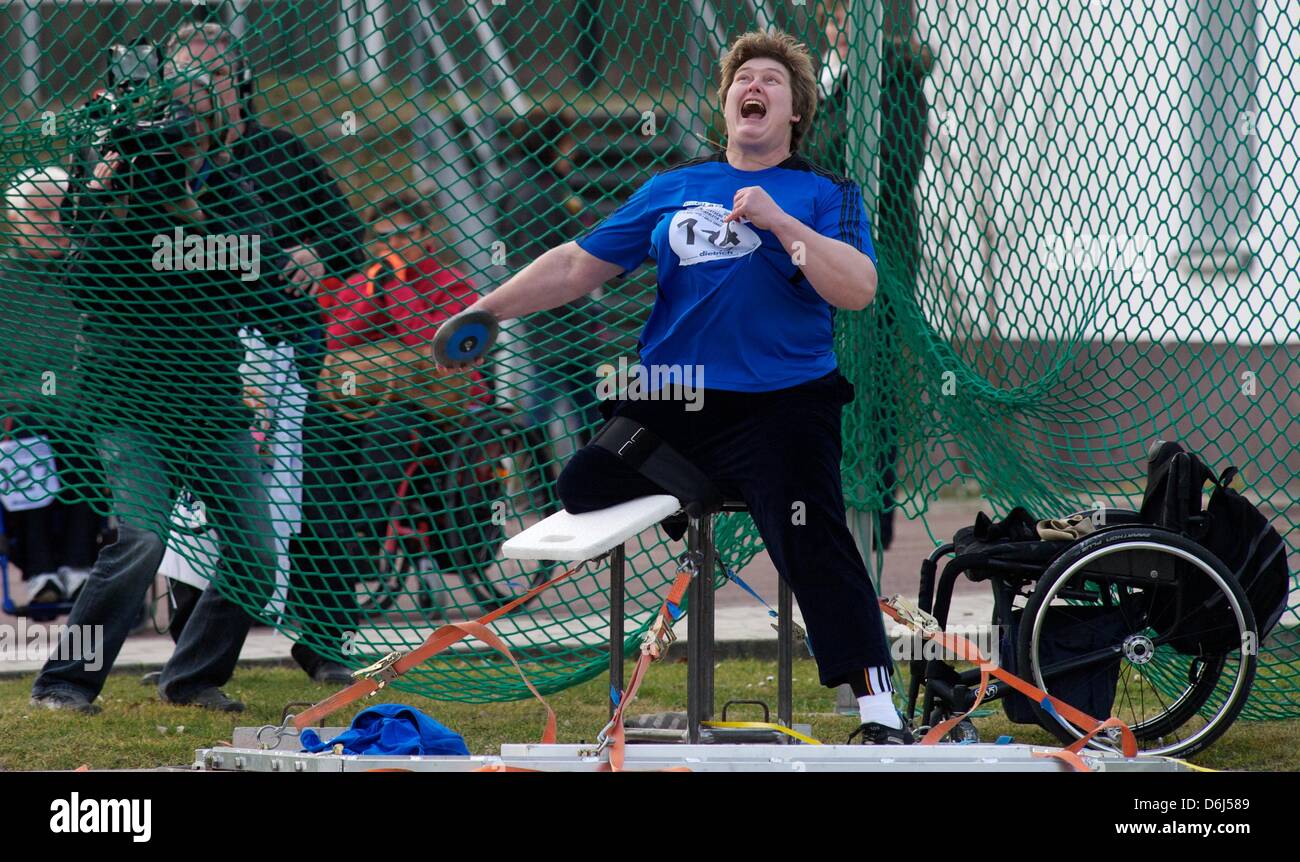 German discus thrower Ilke Wyludda throws the discus at the Brandberge ...