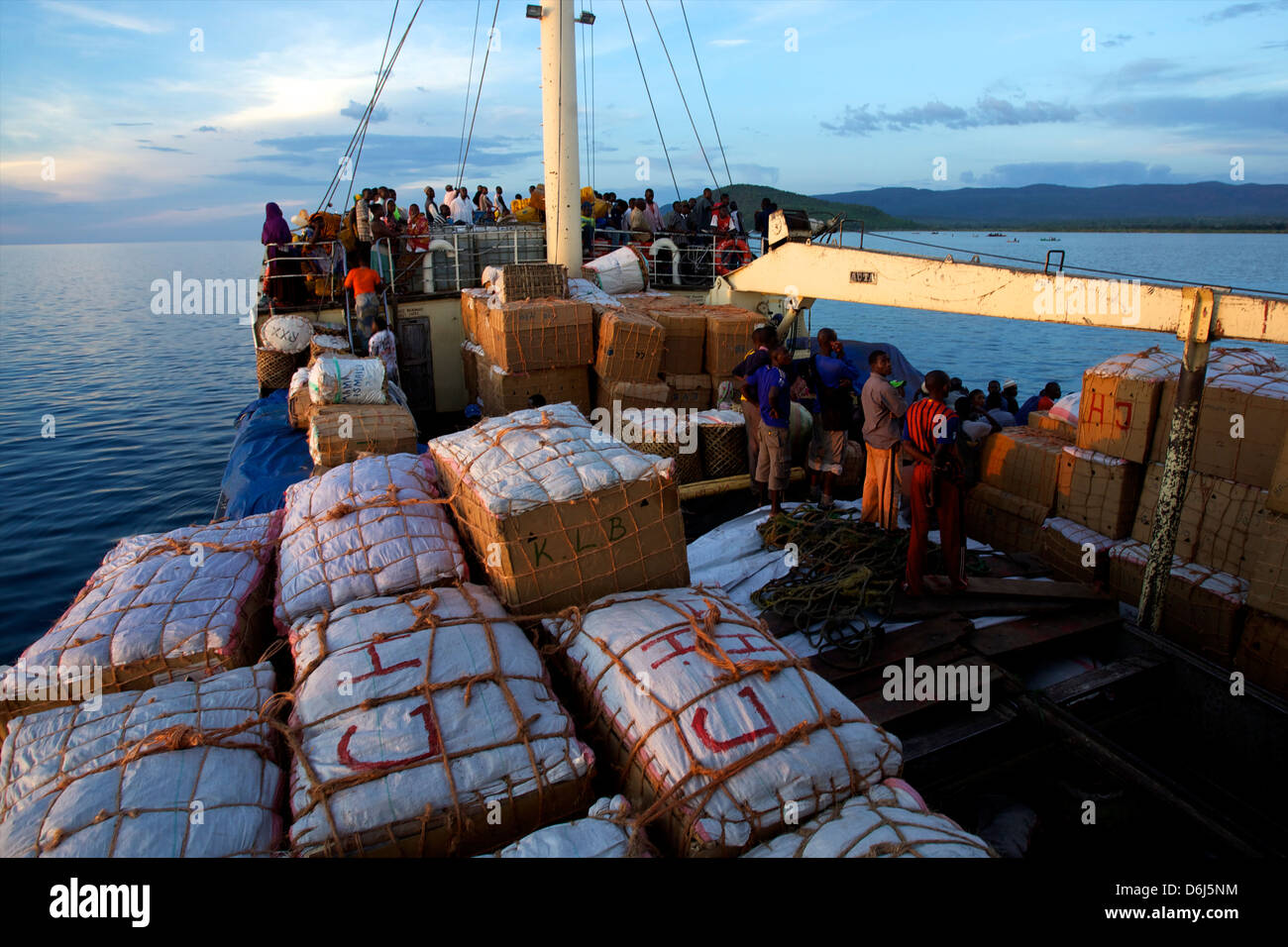 Lake tanganyika boat hi-res stock photography and images - Alamy