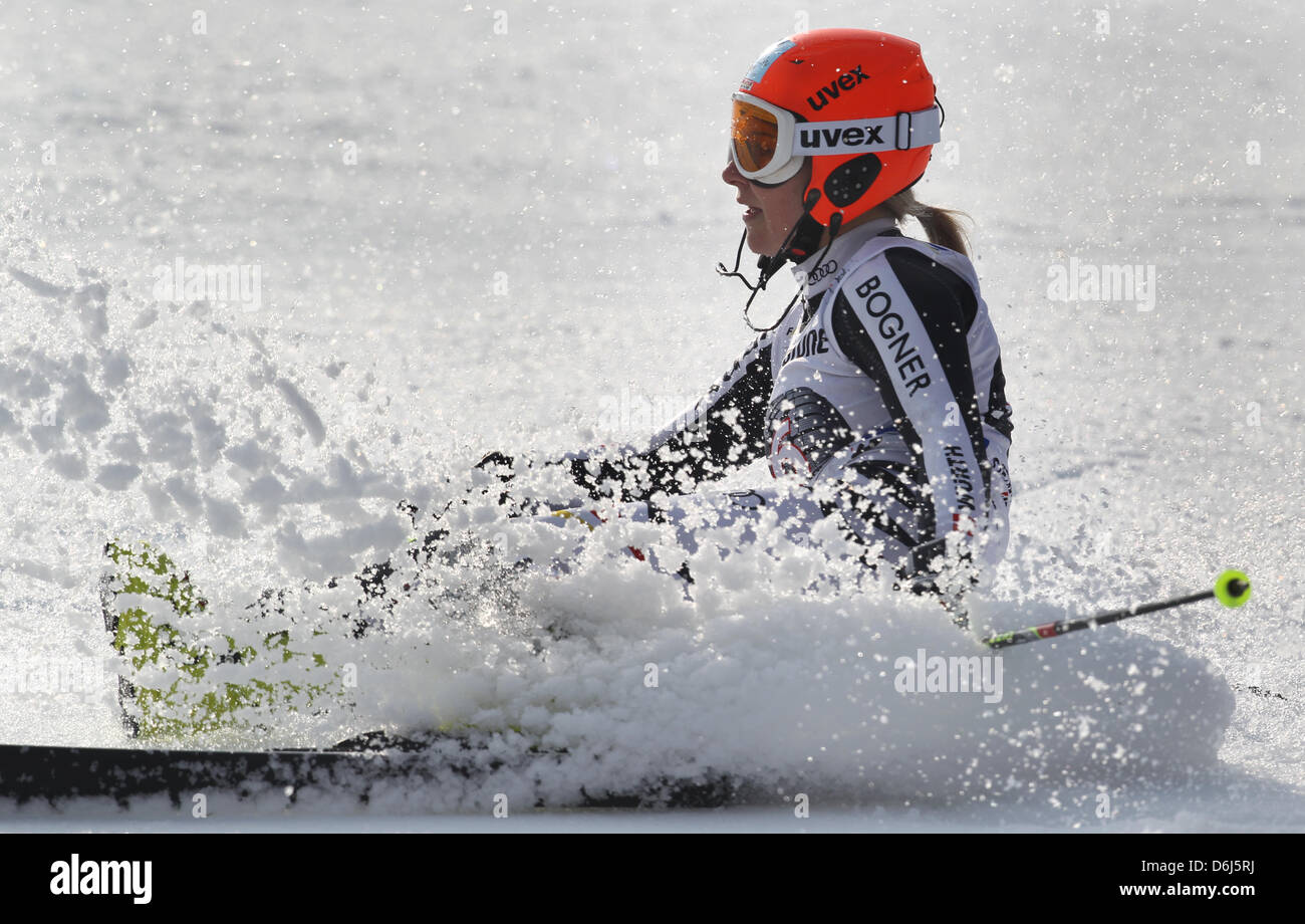 German female alpine skier hi-res stock photography and images - Alamy