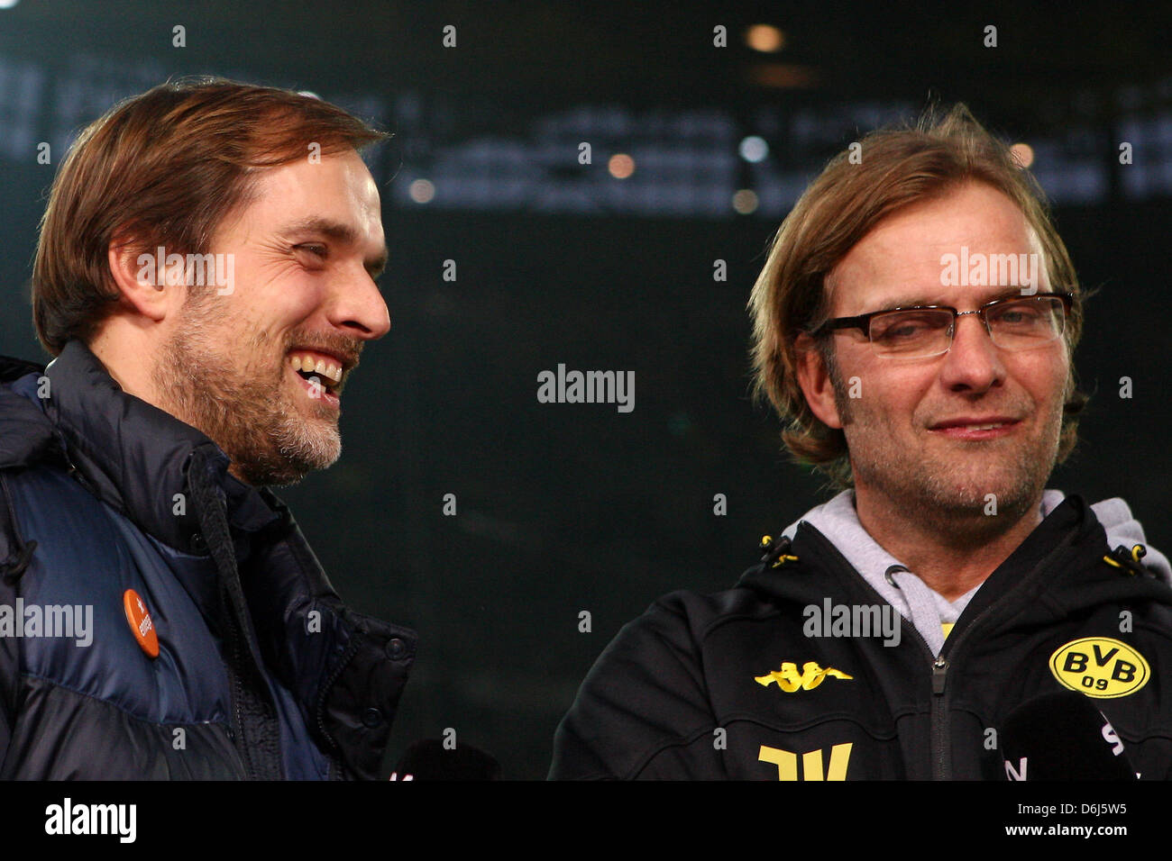 Dortmund's head coach Juergen Klopp (R) and Mainz's head coach Thomas ...