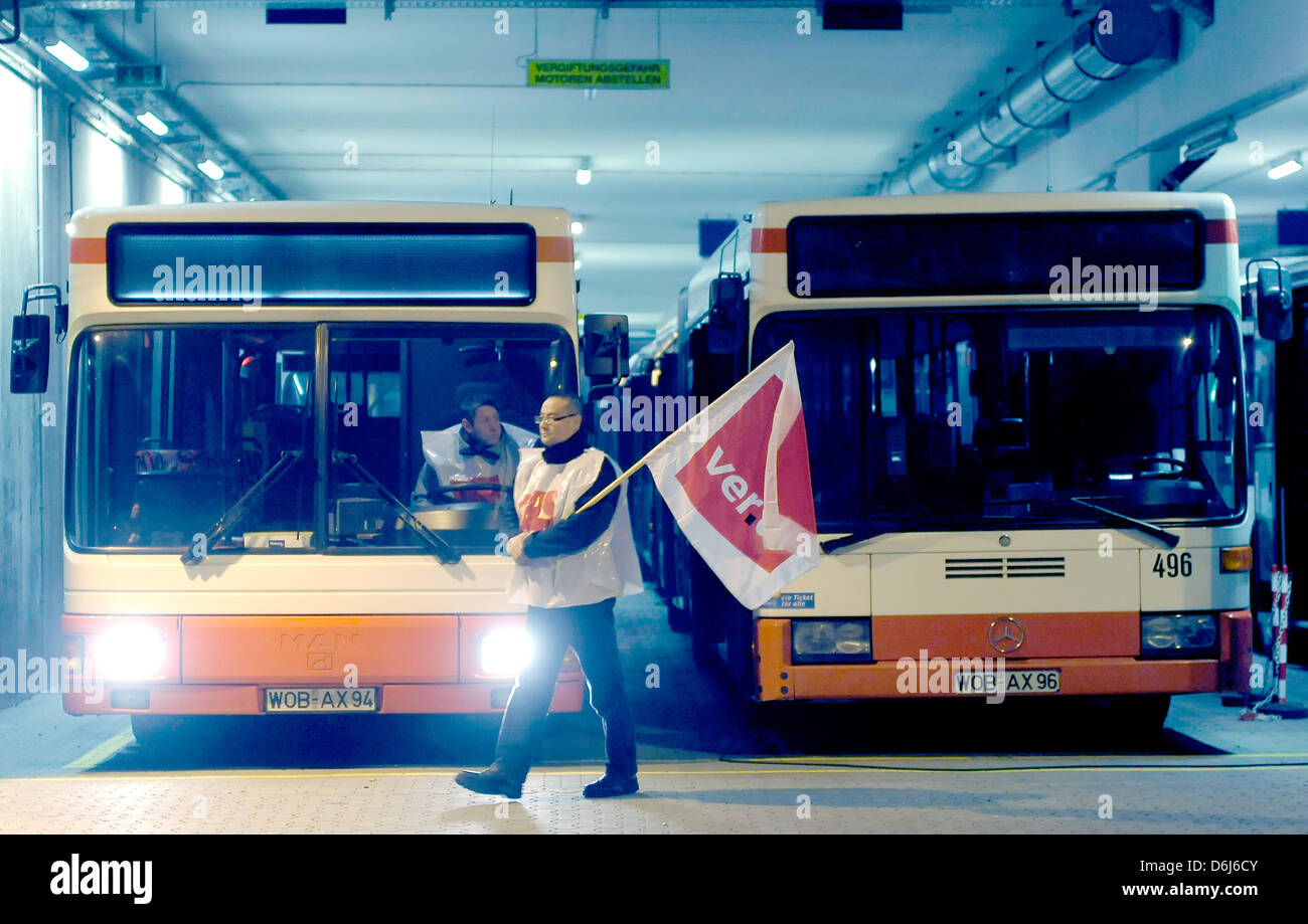 The wave of the public service strike by Germany s biggest service ...