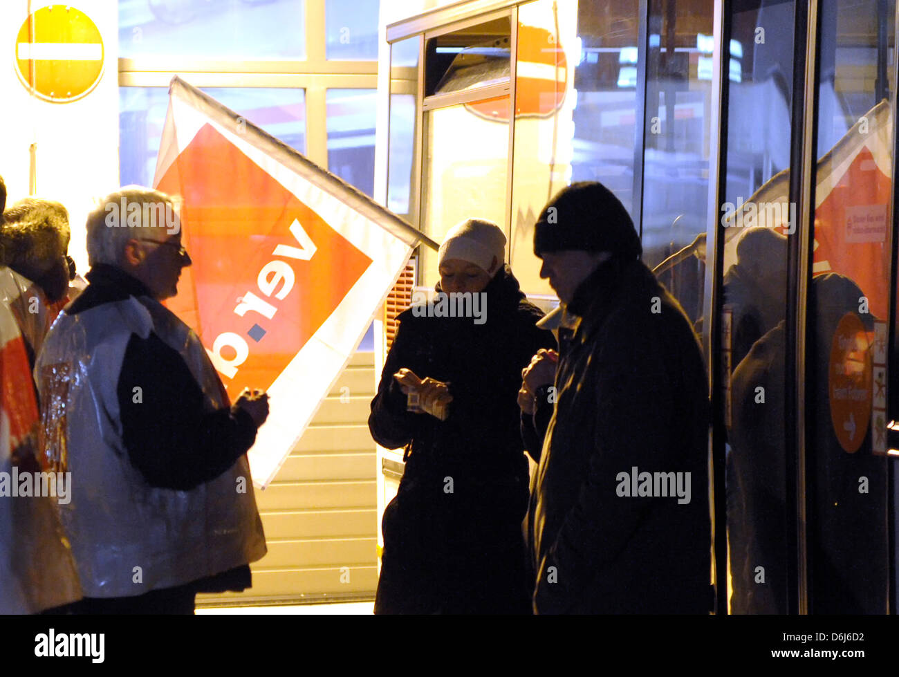 The wave of the public service strike by Germany s biggest service ...