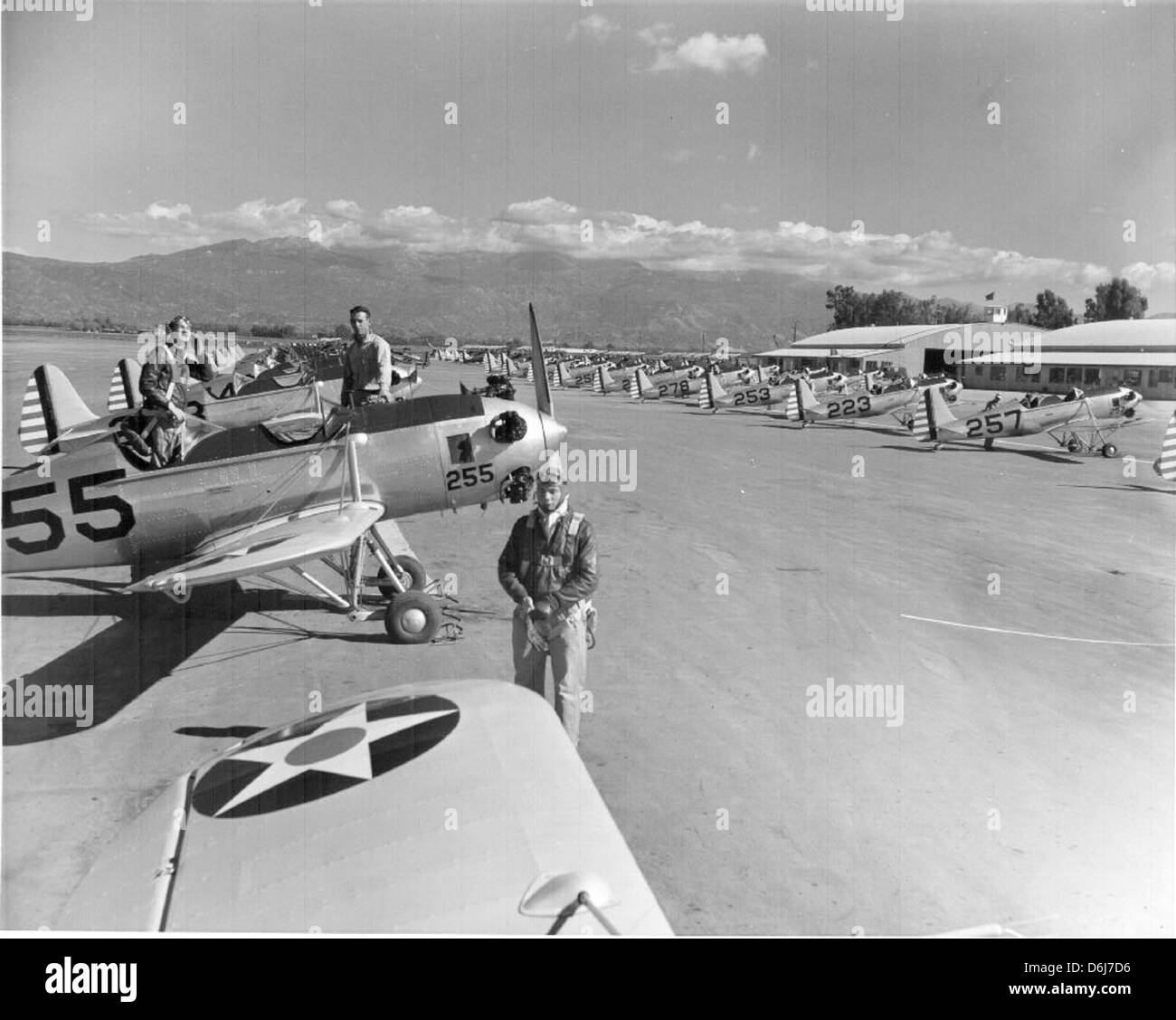 Flying ryan Black and White Stock Photos & Images - Alamy