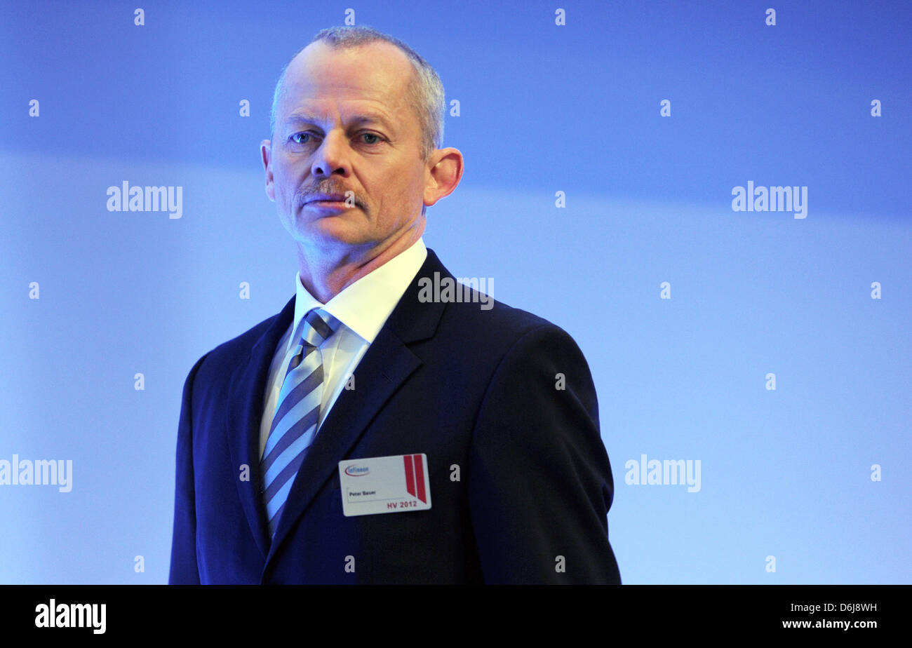 Businnesmen hi-res stock photography and images - Alamy