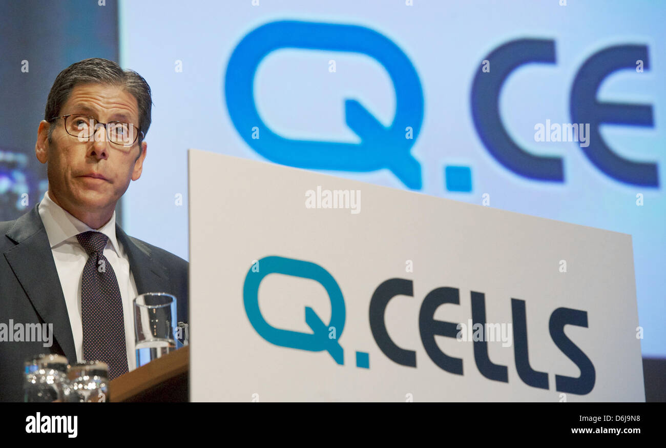 CEO of Q-Cells, Nedim Cen, speaks at an extraordinary general meeting ...