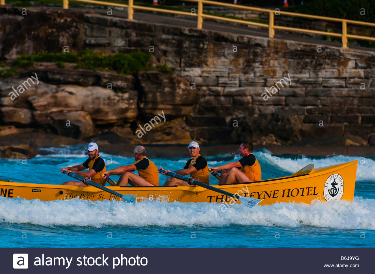Surf Boat Rowing Stock Photos & Surf Boat Rowing Stock Images - Alamy