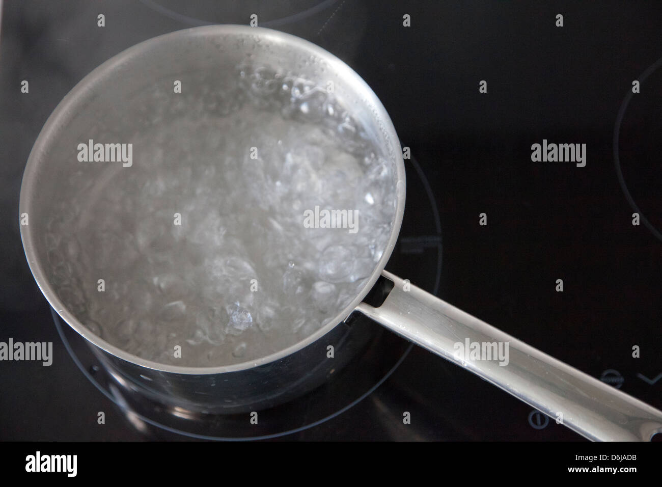 Pot of Boiling Water Stock Photo - Alamy