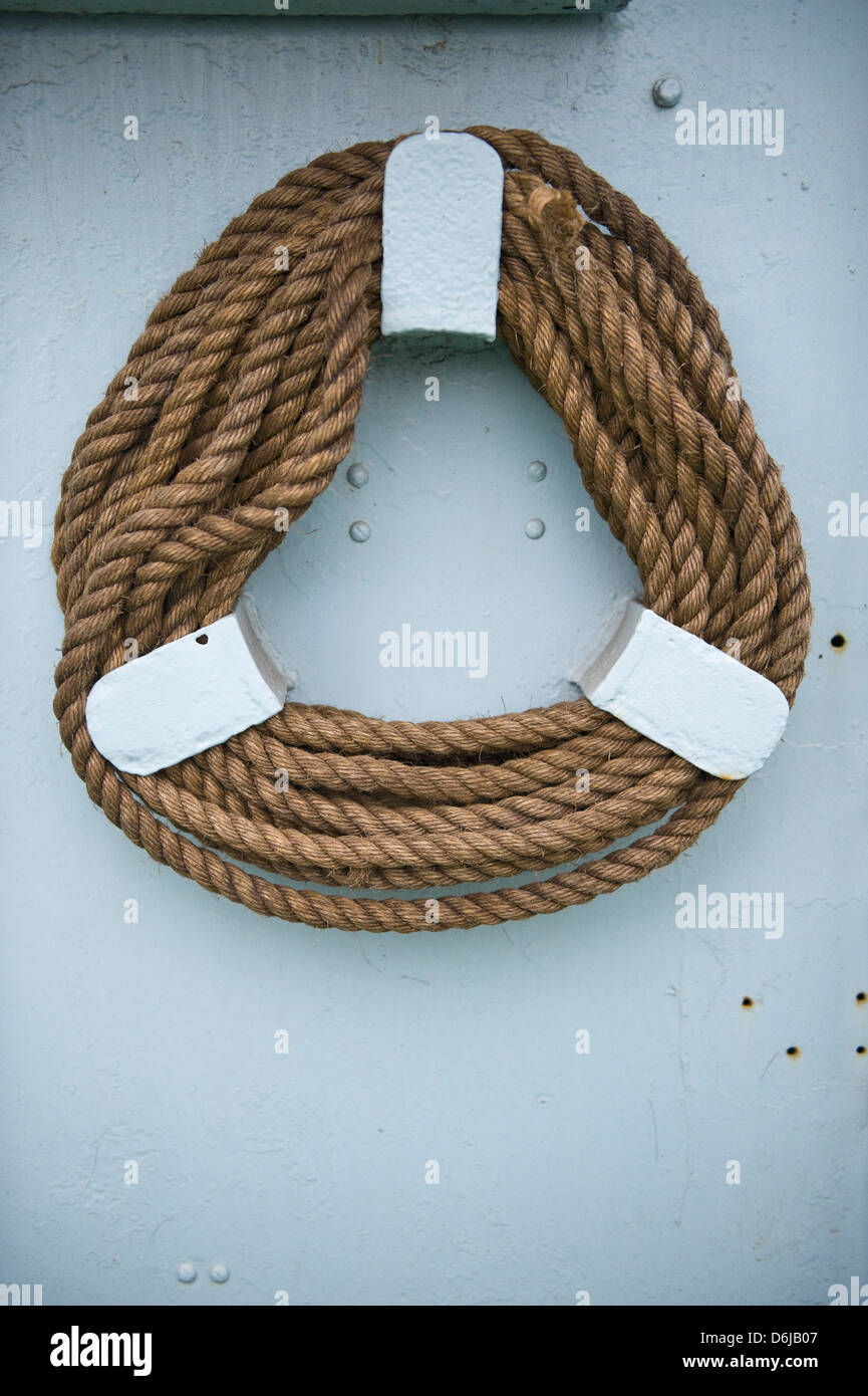 Ships rope on wall Stock Photo - Alamy
