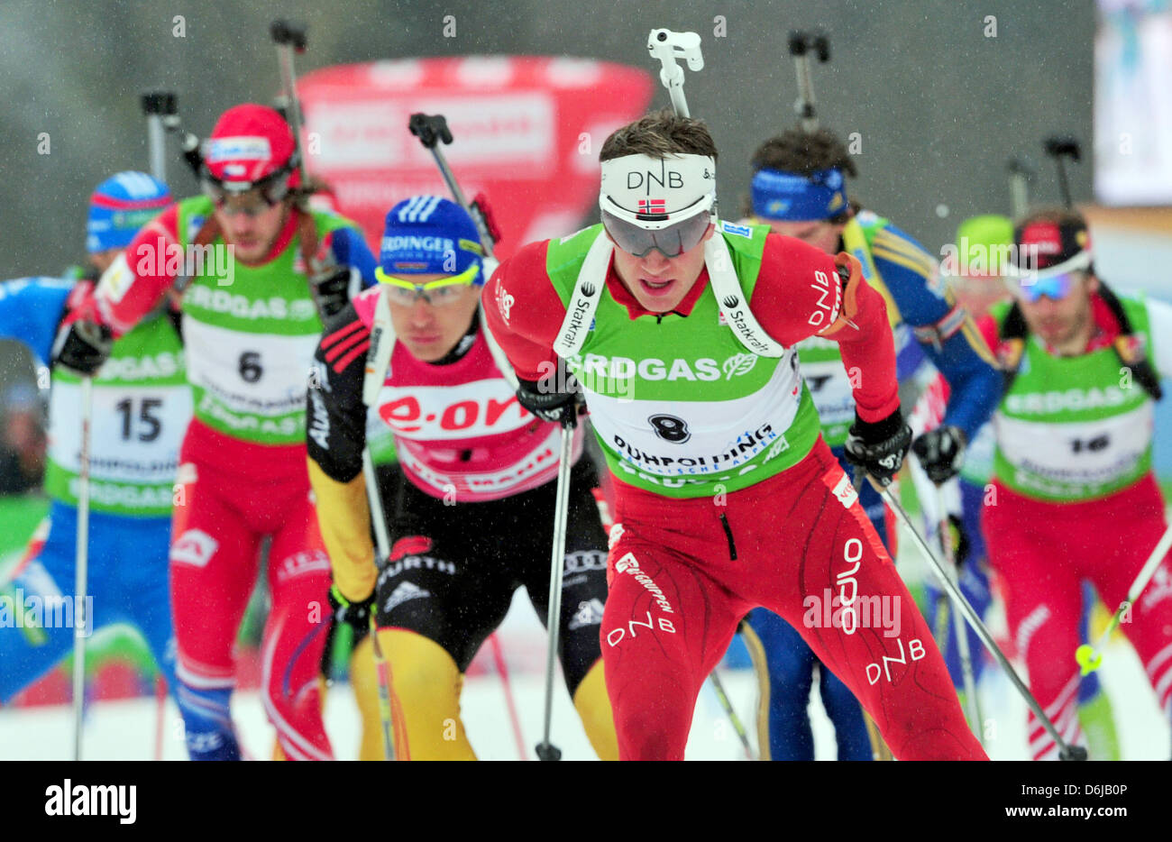 Mens mass start race hi-res stock photography and images - Alamy