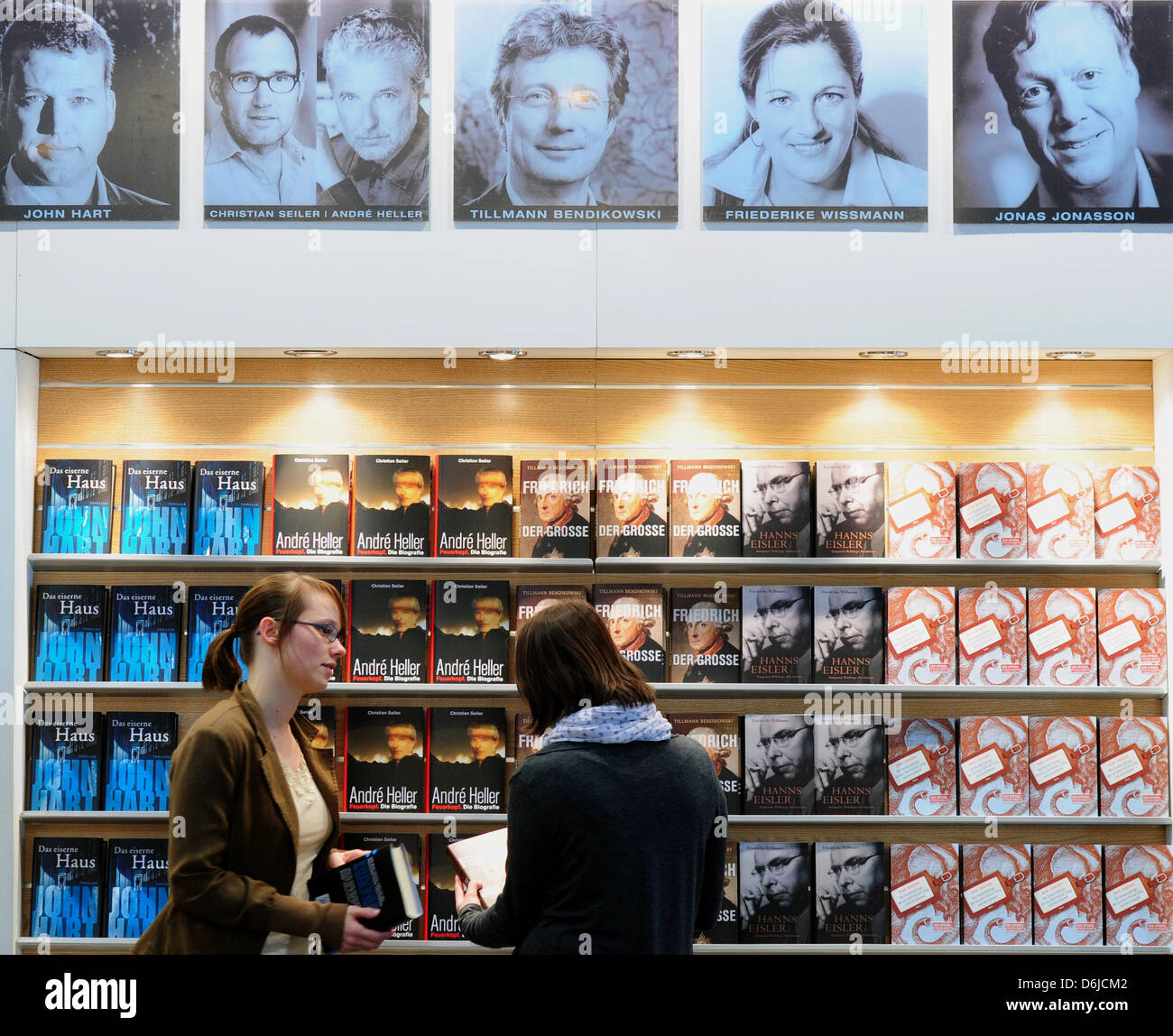 Random house group hi-res stock photography and images - Alamy