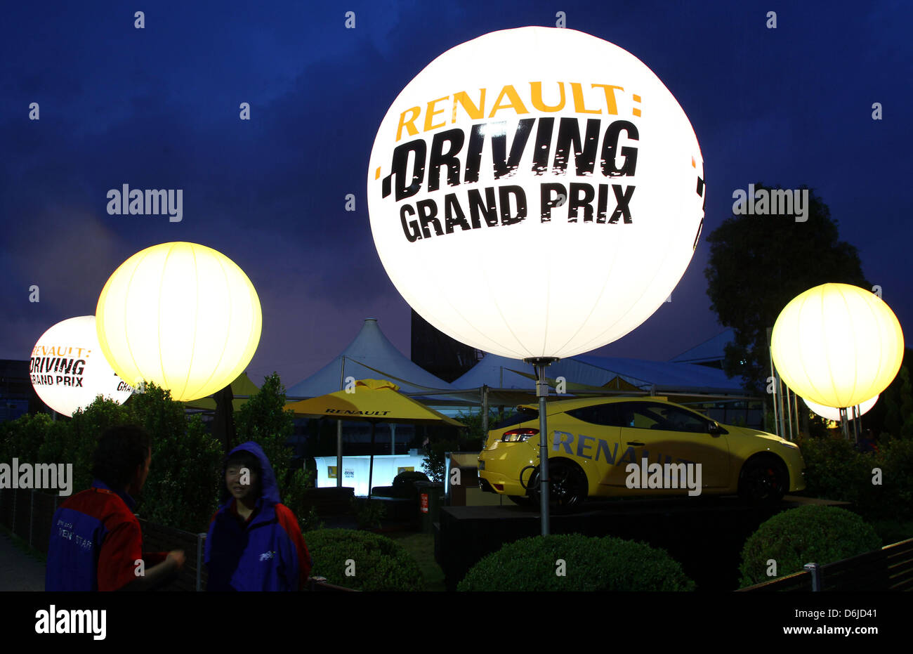 Large lamps light up the paddock before the Australian Formula 1 Grand ...