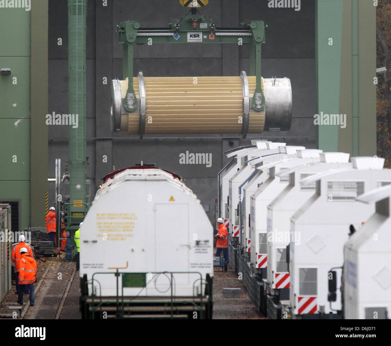 File archive picture dated 08 hi-res stock photography and images - Alamy