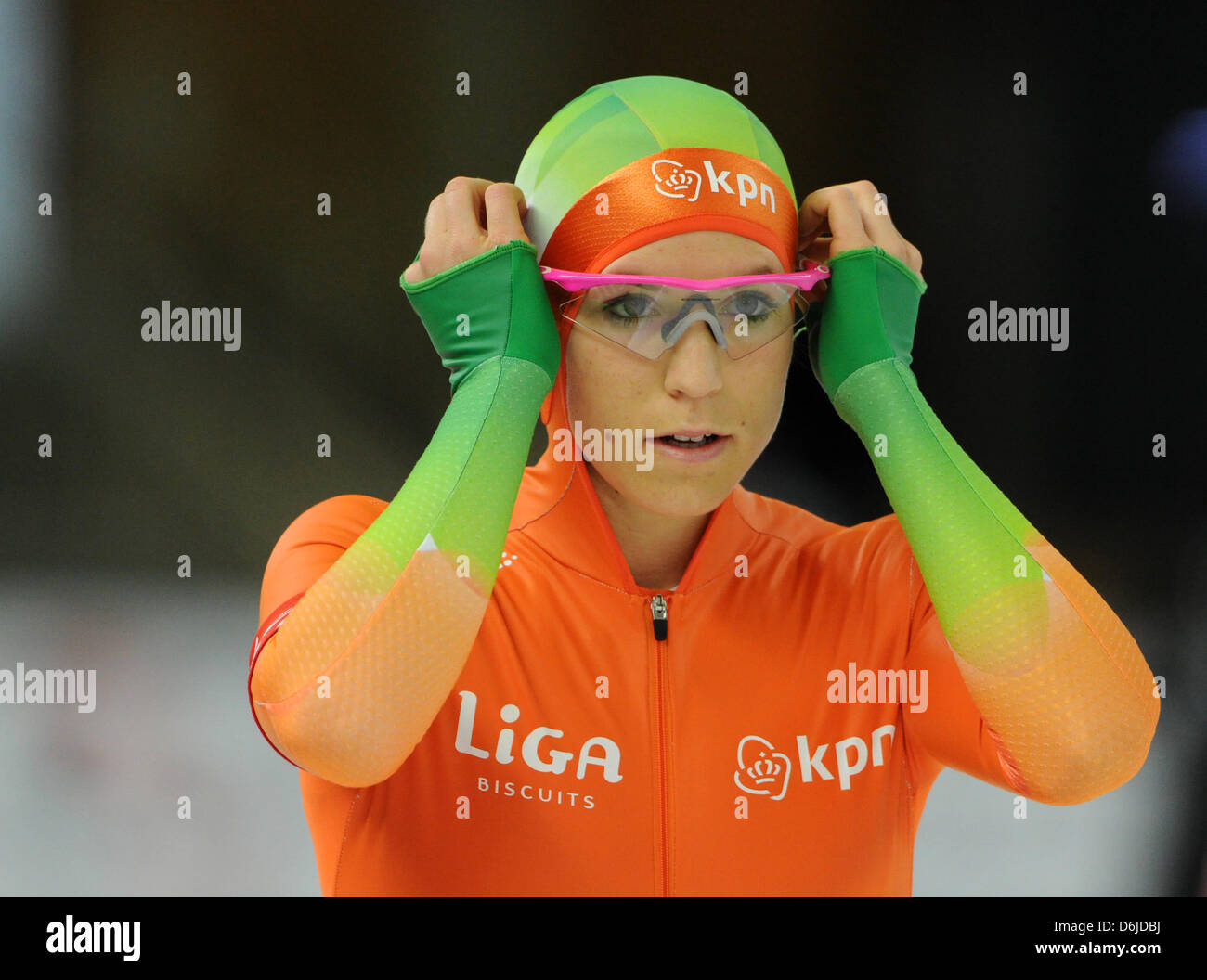 Dutch speed skater Annette Gerritsen awaits the starting shot for the ...